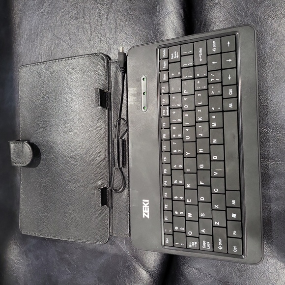 Zeki | Other | Universal Tablet Keyboard | Poshmark
